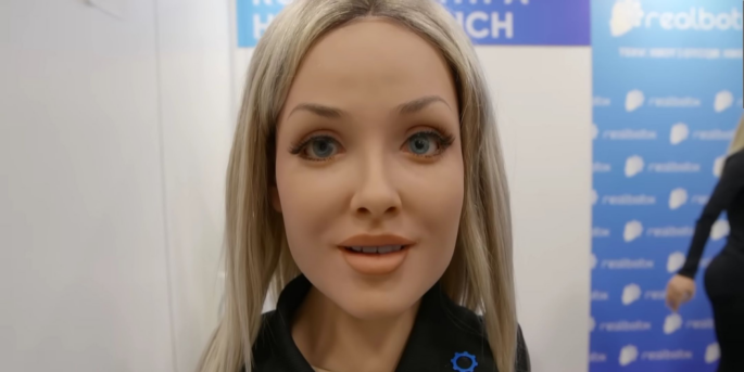 Aria: El robot femenino con IA para solteros